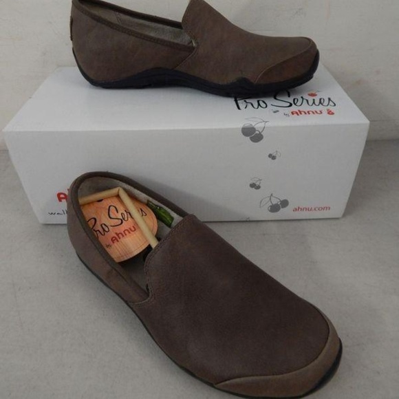 Ahnu | Shoes | New Ahnu Womens Brown Leather Slip On Shoes Size 6 ...